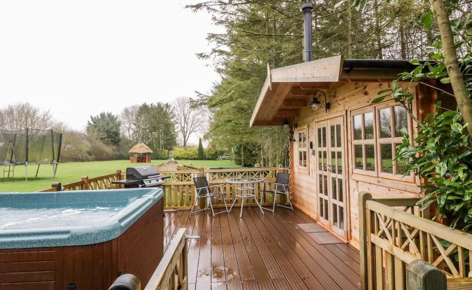 Someplace Else - LodgesWithHotTubsNorfolk.co.uk